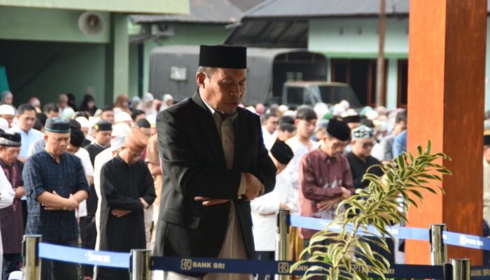 Korem 131/Santiago Gelar Sholat Idul Adha Tahun 1446 H/2025 M - Manado News